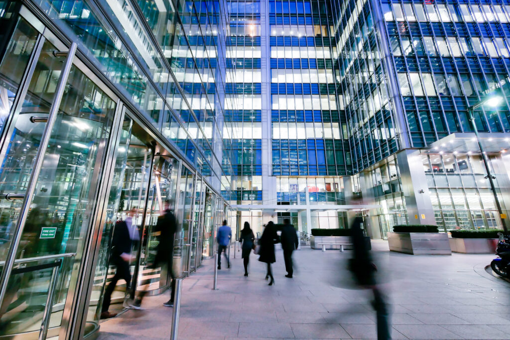 BNP Paribas pone a disposición de sus negocios una plataforma LLM as a ...